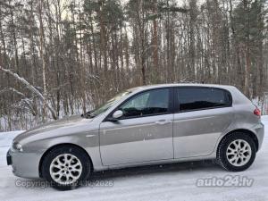 Pelēks Alfa Romeo 147 2007 Tallina, ar dzinēja tilpumu 1.90 L un nobraukumu 224 tūkst. km par 1990 €, foto 6 vietnē AUTOMOTO.COM.LV