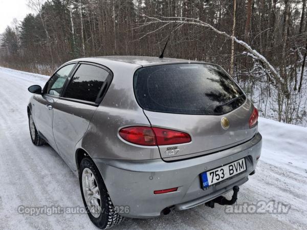 Grey Alfa Romeo 147 2007 in Tallinn, with an engine capacity of 1.90 L and mileage of 224 thousand km for 1990 €, photo 7 on AUTOMOTO.COM.LV