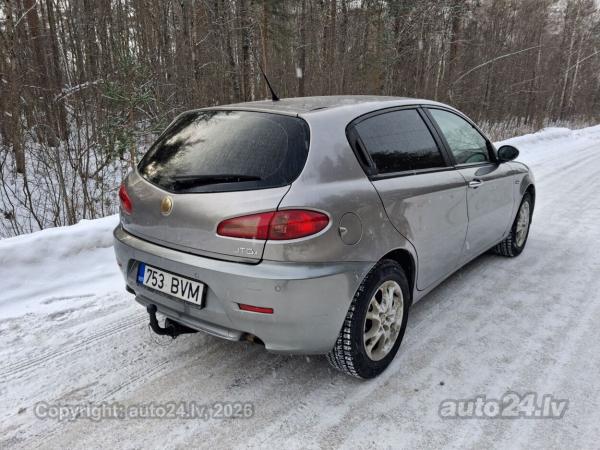 Grey Alfa Romeo 147 2007 in Tallinn, with an engine capacity of 1.90 L and mileage of 224 thousand km for 1990 €, photo 8 on AUTOMOTO.COM.LV