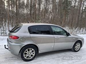 Pelēks Alfa Romeo 147 2007 Tallina, ar dzinēja tilpumu 1.90 L un nobraukumu 224 tūkst. km par 1990 €, foto 9 vietnē AUTOMOTO.COM.LV