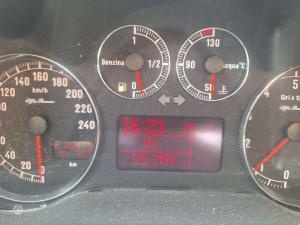 Grey Alfa Romeo 147 2008 in Joniskis, with an engine capacity of 1.97 L and mileage of 216 thousand km for 750 €, photo 6 on AUTOMOTO.COM.LV