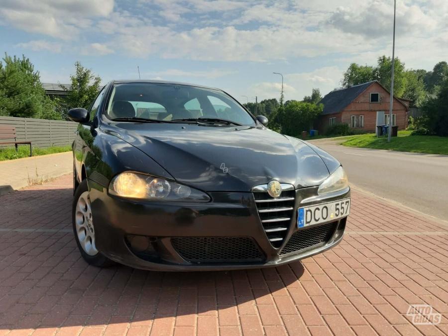 Альфа Ромео 147 2005 в Пренай, объемом двигателя 1.90 л и пробегом 224 тыс. км за 740 €, фото 1 на AUTOMOTO.COM.LV
