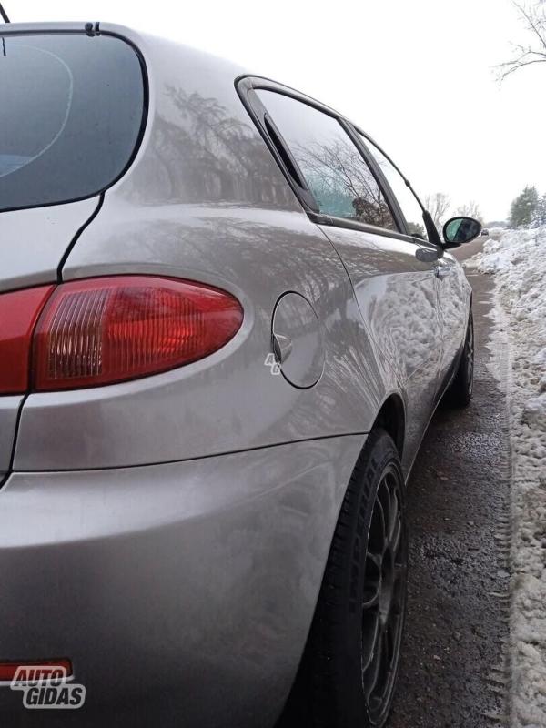 Alfa Romeo 147 2010 in Marijampole, with an engine capacity of 1.60 L and mileage of 200 thousand km for 3000 €, photo 8 on AUTOMOTO.COM.LV