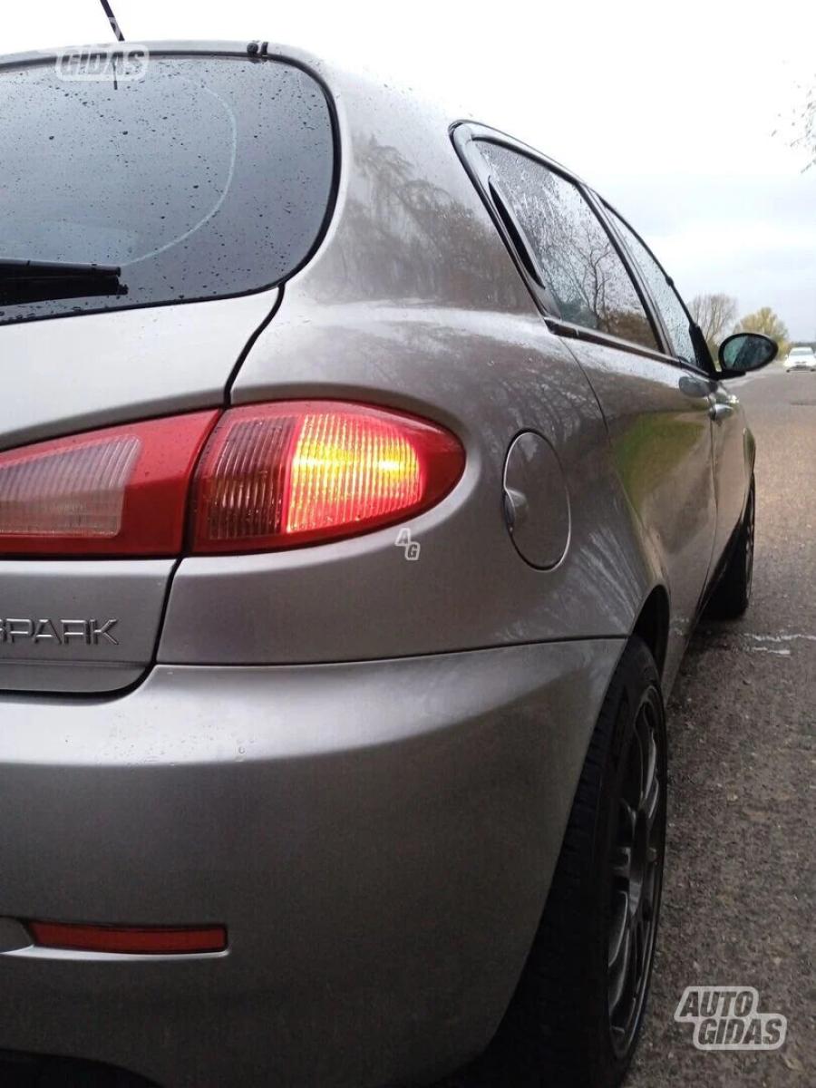 Alfa Romeo 147 2010 in Marijampole, with an engine capacity of 1.60 L and mileage of 200 thousand km for 3000 €, photo 10 on AUTOMOTO.COM.LV