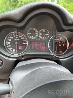 Oranžs Alfa Romeo 147 2005 Valmiera, ar dzinēja tilpumu 2.00 L un nobraukumu 205 tūkst. km par 950 €, foto 5 vietnē AUTOMOTO.COM.LV