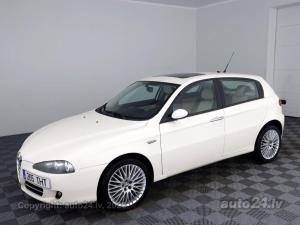 Balts Alfa Romeo 147 2007 Tallina, ar dzinēja tilpumu 1.60 L un nobraukumu 77 tūkst. km par 2699 €, foto 2 vietnē AUTOMOTO.COM.LV