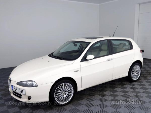 White Alfa Romeo 147 2007 in Tallinn, with an engine capacity of 1.60 L and mileage of 77 thousand km for 2699 €, photo 2 on AUTOMOTO.COM.LV