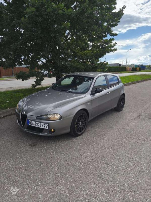 Dzeltens Alfa Romeo 147 2010 Marijampole, ar dzinēja tilpumu 1.60 L un nobraukumu 200 tūkst. km par 2950 €, foto 1 vietnē AUTOMOTO.COM.LV