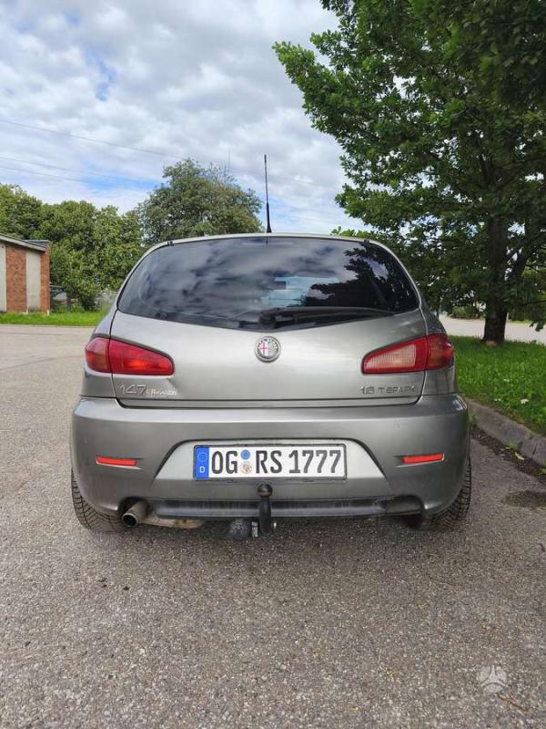 Dzeltens Alfa Romeo 147 2010 Marijampole, ar dzinēja tilpumu 1.60 L un nobraukumu 200 tūkst. km par 2950 €, foto 2 vietnē AUTOMOTO.COM.LV