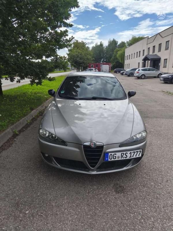 Dzeltens Alfa Romeo 147 2010 Marijampole, ar dzinēja tilpumu 1.60 L un nobraukumu 200 tūkst. km par 2950 €, foto 6 vietnē AUTOMOTO.COM.LV