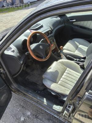 Melns Alfa Romeo 156 2000 Daugavpils, ar dzinēja tilpumu 1.90 L un nobraukumu 305 tūkst. km par 500 €, foto 3 vietnē AUTOMOTO.COM.LV