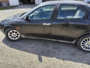 Melns Alfa Romeo 156 2000 Daugavpils, ar dzinēja tilpumu 1.90 L un nobraukumu 305 tūkst. km par 500 €, foto 6 vietnē AUTOMOTO.COM.LV