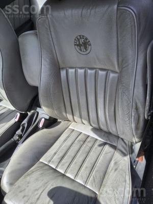 Melns Alfa Romeo 156 2000 Daugavpils, ar dzinēja tilpumu 1.90 L un nobraukumu 305 tūkst. km par 500 €, foto 11 vietnē AUTOMOTO.COM.LV