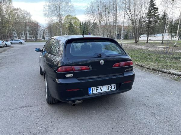 Black Alfa Romeo 156 2004 in Kaunas, with an engine capacity of 1.90 L and mileage of 320 thousand km for 800 €, photo 2 on AUTOMOTO.COM.LV