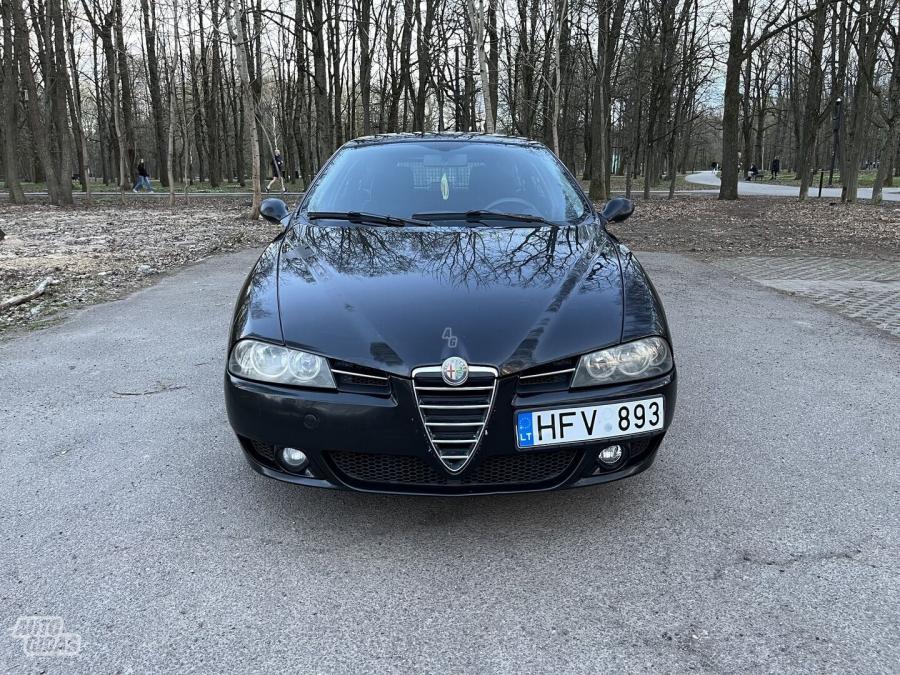 Melns Alfa Romeo 156 2004 Kauņa, ar dzinēja tilpumu 1.90 L un nobraukumu 320 tūkst. km par 800 €, foto 7 vietnē AUTOMOTO.COM.LV