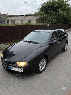 Black Alfa Romeo 156 2004 in Joniskis, with an engine capacity of 1.91 L and mileage of 369 thousand km for 630 €, photo 9 on AUTOMOTO.COM.LV