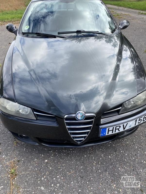 Black Alfa Romeo 156 2005 in Joniskis, with an engine capacity of 1.90 L and mileage of 286 thousand km for 599 €, photo 7 on AUTOMOTO.COM.LV