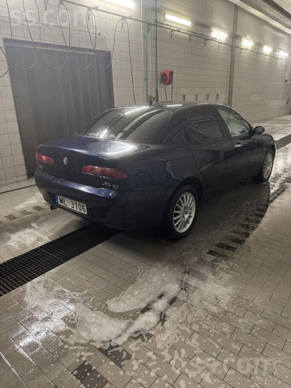 Альфа Ромео 156 2005 в Рига на AUTOMOTO.COM.LV Синий Альфа Ромео 156 2005 в Рига, объемом двигателя 1.90 л и пробегом 280 тыс. км за 2100 €, фото 4 на AUTOMOTO.COM.LV