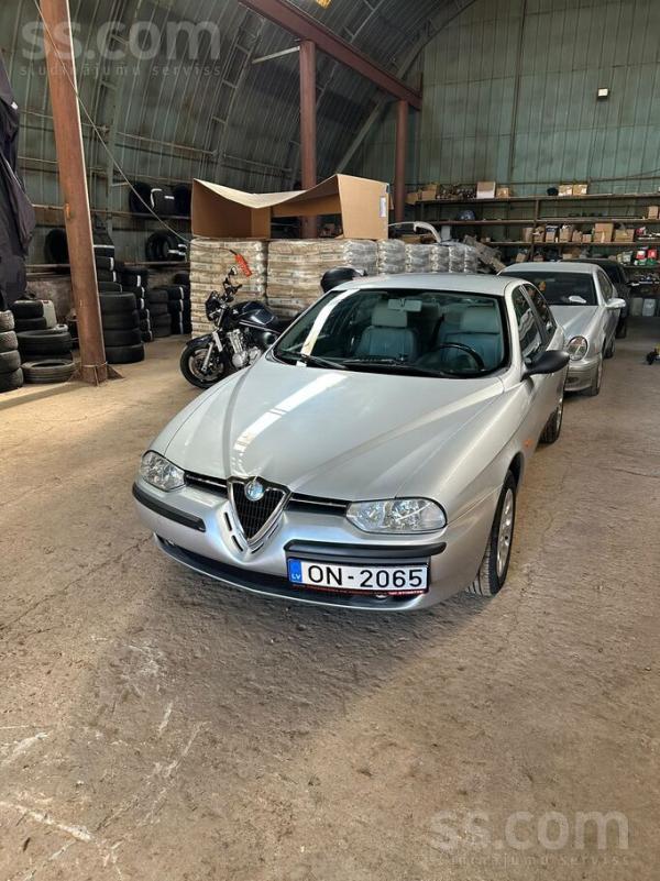 Grey Alfa Romeo 156 2000 in Cesis, with an engine capacity of 1.60 L and mileage of 80 thousand km for 6500 €, photo 1 on AUTOMOTO.COM.LV