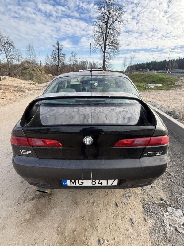 Grey Alfa Romeo 156 2005 in Riga, with an engine capacity of 1.90 L and mileage of 250 thousand km for 3000 €, photo 5 on AUTOMOTO.COM.LV