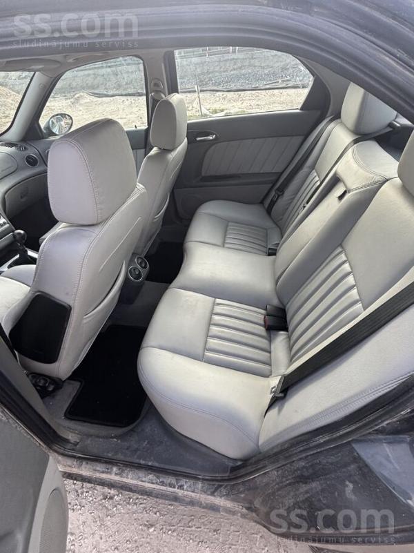 Grey Alfa Romeo 156 2005 in Riga, with an engine capacity of 1.90 L and mileage of 250 thousand km for 3000 €, photo 9 on AUTOMOTO.COM.LV