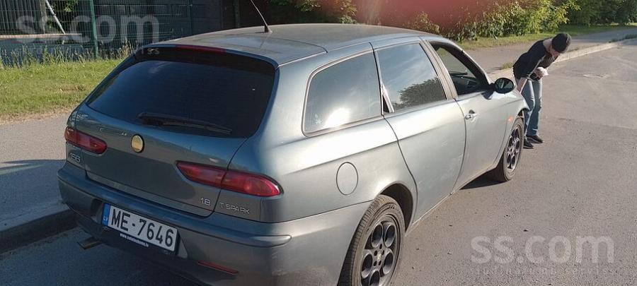 Grey Alfa Romeo 156 2003 in Riga, with an engine capacity of 1.80 L and mileage of 267 thousand km for 390 €, photo 3 on AUTOMOTO.COM.LV