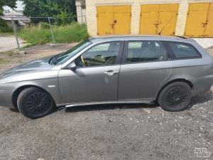 Pelēks Alfa Romeo 156 2005 Šauļi, ar dzinēja tilpumu 1.90 L un nobraukumu 322 tūkst. km par 800 €, foto 6 vietnē AUTOMOTO.COM.LV