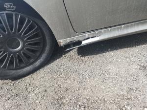 Pelēks Alfa Romeo 156 2005 Šauļi, ar dzinēja tilpumu 1.90 L un nobraukumu 322 tūkst. km par 800 €, foto 7 vietnē AUTOMOTO.COM.LV
