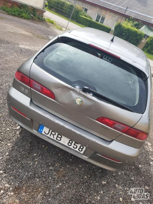 Pelēks Alfa Romeo 156 2005 Šauļi, ar dzinēja tilpumu 1.90 L un nobraukumu 322 tūkst. km par 800 €, foto 8 vietnē AUTOMOTO.COM.LV