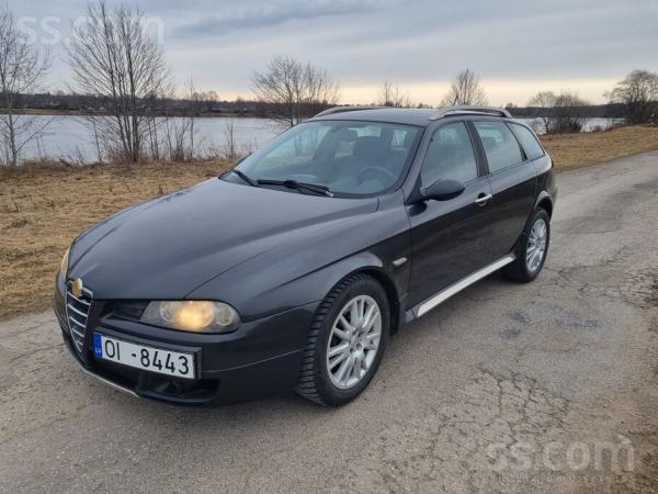 Серый Альфа Ромео 156 2005 в Айзкраукле, объемом двигателя 1.90 л и пробегом 266 тыс. км за 2350 €, фото 1 на AUTOMOTO.COM.LV
