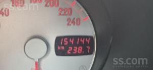 Pelēks Alfa Romeo 156 2005 Talsi, ar dzinēja tilpumu 1.90 L un nobraukumu 154 tūkst. km par 3000 €, foto 9 vietnē AUTOMOTO.COM.LV