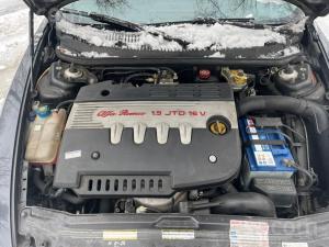 Pelēks Alfa Romeo 156 2005 Aizkraukle, ar dzinēja tilpumu 1.90 L un nobraukumu 266 tūkst. km par 2650 €, foto 10 vietnē AUTOMOTO.COM.LV