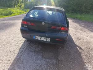 Alfa Romeo 156 2004 Viļņa, ar dzinēja tilpumu 1.90 L un nobraukumu 322 tūkst. km par 800 €, foto 3 vietnē AUTOMOTO.COM.LV