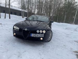 Melns Alfa Romeo 159 2007 Ignalina, ar dzinēja tilpumu 1.90 L un nobraukumu 400 tūkst. km par 1100 €, foto  vietnē AUTOMOTO.COM.LV