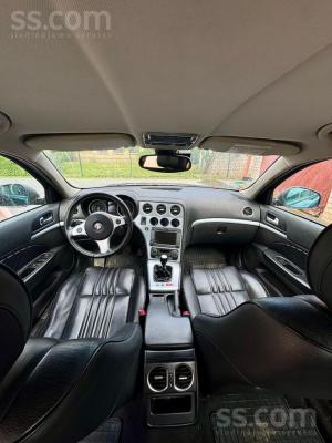 Melns Alfa Romeo 159 2006 Saldus, ar dzinēja tilpumu 2.40 L un nobraukumu 258 tūkst. km par 1600 €, foto 5 vietnē AUTOMOTO.COM.LV