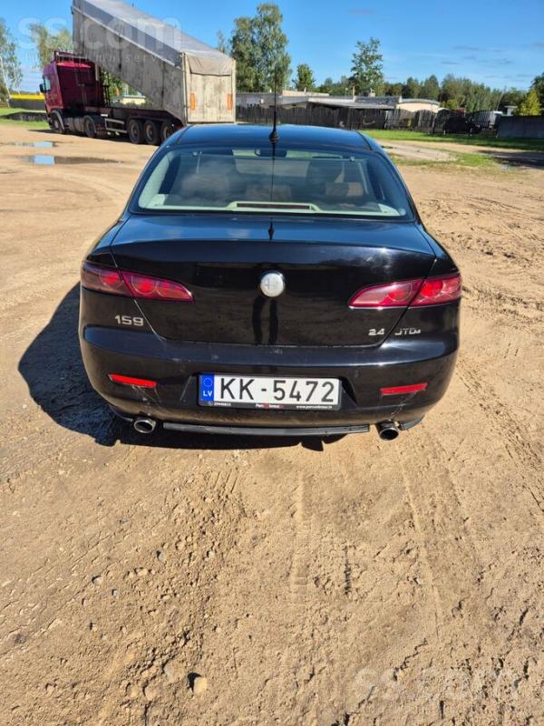 Melns Alfa Romeo 159 2006 Aizkraukle, ar dzinēja tilpumu 2.40 L un nobraukumu 252 tūkst. km par 1800 €, foto 3 vietnē AUTOMOTO.COM.LV