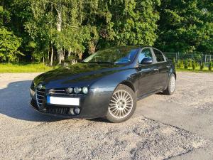Black Alfa Romeo 159 2006 in Klaipeda, with an engine capacity of 2.20 L and mileage of 252 thousand km for 1200 €, photo 5 on AUTOMOTO.COM.LV