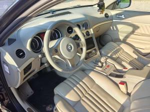 Black Alfa Romeo 159 2006 in Klaipeda, with an engine capacity of 2.20 L and mileage of 252 thousand km for 1200 €, photo 9 on AUTOMOTO.COM.LV