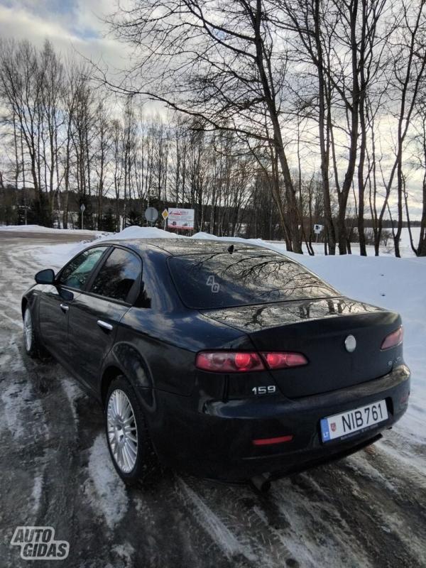 Melns Alfa Romeo 159 2007 Viļņa, ar dzinēja tilpumu 1.90 L un nobraukumu 295 tūkst. km par 800 €, foto 2 vietnē AUTOMOTO.COM.LV