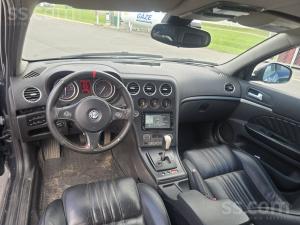 Melns Alfa Romeo 159 2007 Rīga, ar dzinēja tilpumu 1.90 L un nobraukumu 328 tūkst. km par 1790 €, foto 6 vietnē AUTOMOTO.COM.LV