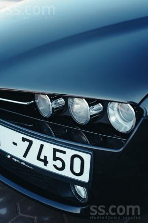 Melns Alfa Romeo 159 2008 Rīga, ar dzinēja tilpumu 2.40 L un nobraukumu 254 tūkst. km par 6800 €, foto 8 vietnē AUTOMOTO.COM.LV