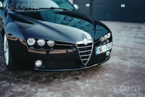 Melns Alfa Romeo 159 2008 Rīga, ar dzinēja tilpumu 2.40 L un nobraukumu 254 tūkst. km par 6800 €, foto 13 vietnē AUTOMOTO.COM.LV