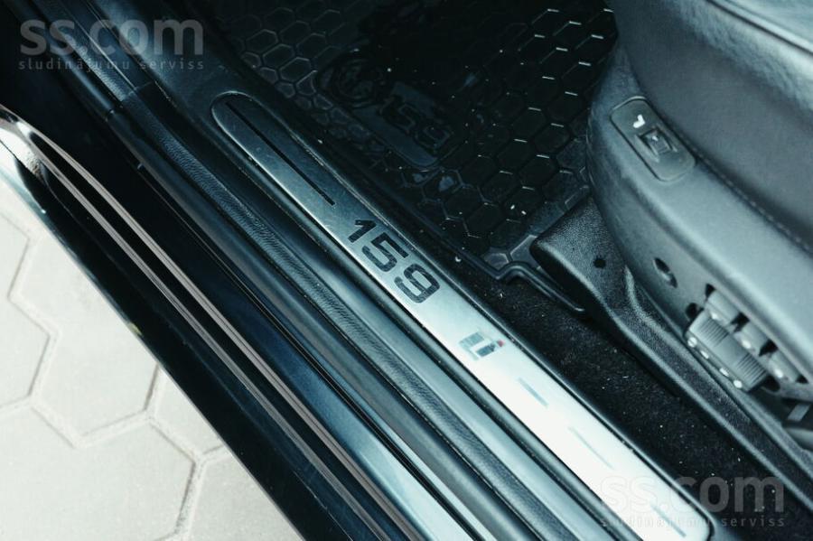 Melns Alfa Romeo 159 2008 Rīga, ar dzinēja tilpumu 2.40 L un nobraukumu 254 tūkst. km par 6800 €, foto 19 vietnē AUTOMOTO.COM.LV
