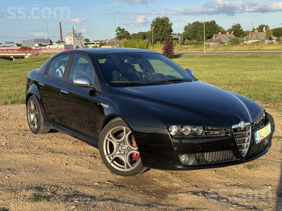 Melns Alfa Romeo 159 2008 Daugavpils, ar dzinēja tilpumu 1.90 L un nobraukumu 229 tūkst. km par 3900 €, foto 3 vietnē AUTOMOTO.COM.LV