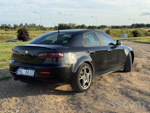 Melns Alfa Romeo 159 2008 Daugavpils, ar dzinēja tilpumu 1.90 L un nobraukumu 229 tūkst. km par 3900 €, foto 5 vietnē AUTOMOTO.COM.LV