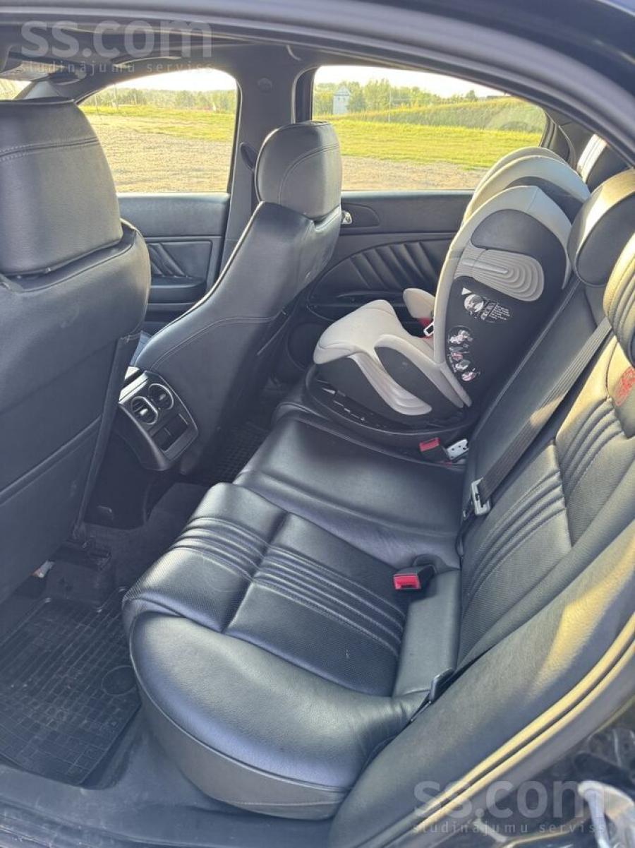 Melns Alfa Romeo 159 2008 Daugavpils, ar dzinēja tilpumu 1.90 L un nobraukumu 229 tūkst. km par 3900 €, foto 10 vietnē AUTOMOTO.COM.LV