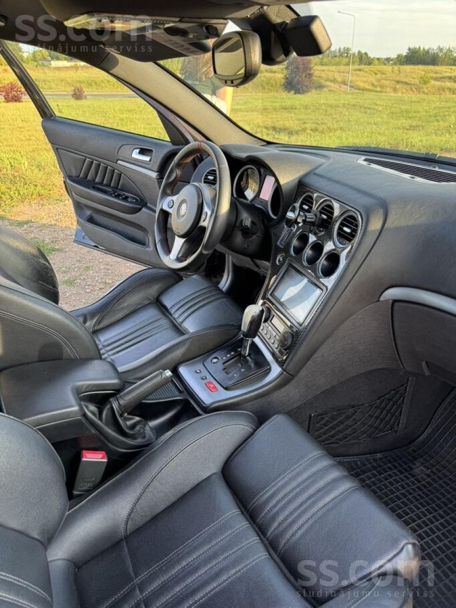 Melns Alfa Romeo 159 2008 Daugavpils, ar dzinēja tilpumu 1.90 L un nobraukumu 229 tūkst. km par 3900 €, foto 11 vietnē AUTOMOTO.COM.LV