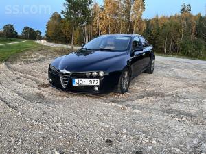 Black Alfa Romeo 159 2008 in Riga, with an engine capacity of 1.90 L and mileage of 321 thousand km for 2350 €, photo  on AUTOMOTO.COM.LV