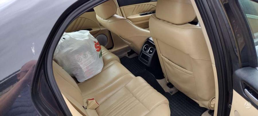 Melns Alfa Romeo 159 2009 Kauņa, ar dzinēja tilpumu 1.96 L un nobraukumu 298 tūkst. km par 2100 €, foto 8 vietnē AUTOMOTO.COM.LV