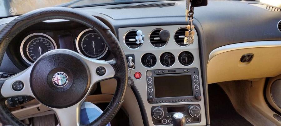 Melns Alfa Romeo 159 2009 Kauņa, ar dzinēja tilpumu 1.96 L un nobraukumu 298 tūkst. km par 2100 €, foto 20 vietnē AUTOMOTO.COM.LV